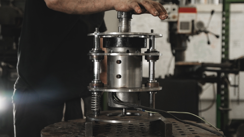 Project 0112 | Making a spindle sander - Make It Extreme